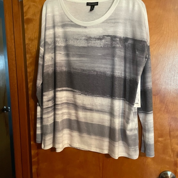 Tribal | Tops | Nwt Beautiful Tribal Top Medium | Poshmark